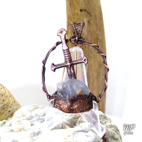 Pendentif Excalibur - quartz fantôme et cuivre