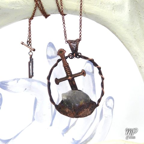 Pendentif Excalibur - quartz fantôme et cuivre